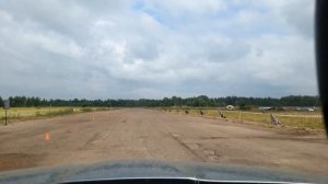 Skoda Yeti 1.8 MT Revo st1 vs Subaru WRX STI stock GC8 на 1/8 мили.