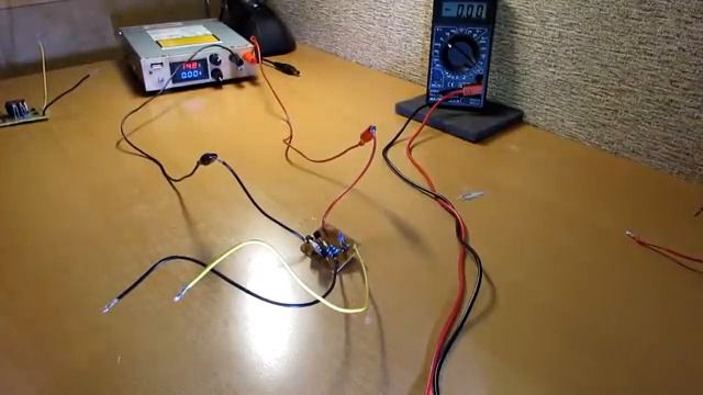 Защита от переполюсовки и короткого замыкания на выходе. Для зарядного устройств