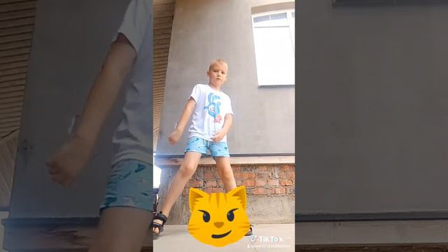 в лес приходит сказка снег как чистый лист фонк