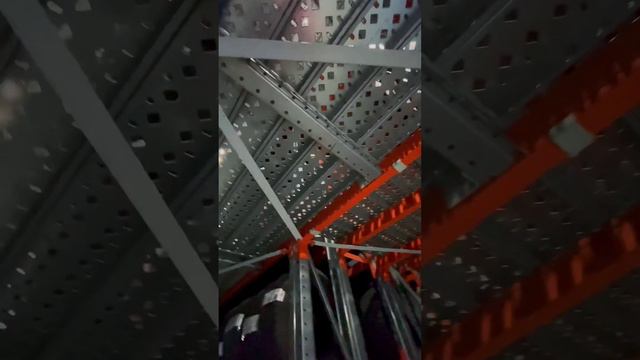 Уникальное решение - шестиэтажный самонесущий склад-мезонин для сезонного хранения автомобильных шин