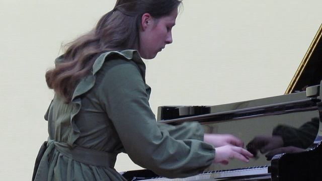 конкурс пианистов. играет василиса грошева