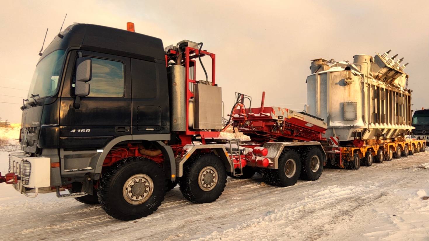 ТРАНСФОРМАТОР 157 т. Маршрут - 1000 км. Смена подвижного состава под грузом.