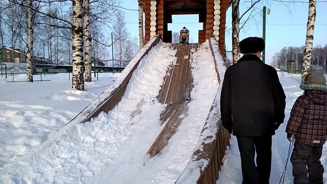 2018.02.10 Вова с горки.