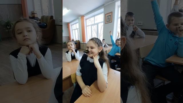 Живые бабочки в школе