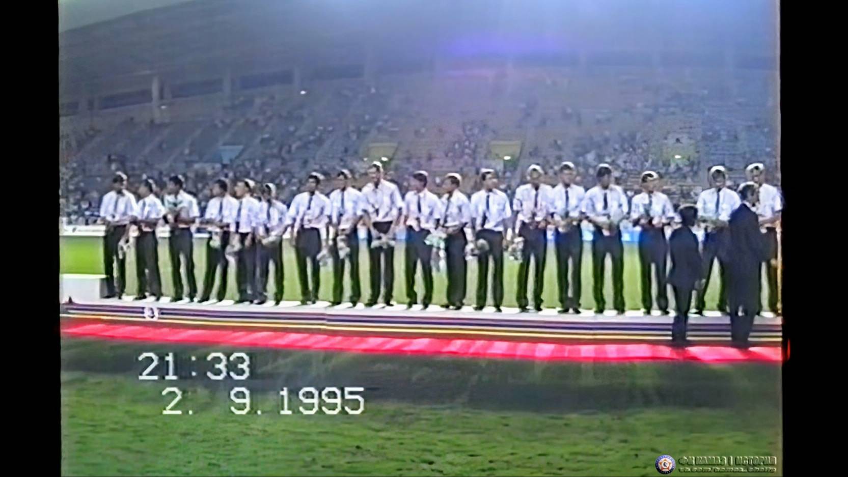 Универсиада-1995. Япония. Награждение футболистов «КАМАЗа», выступавших под флагом сборной России