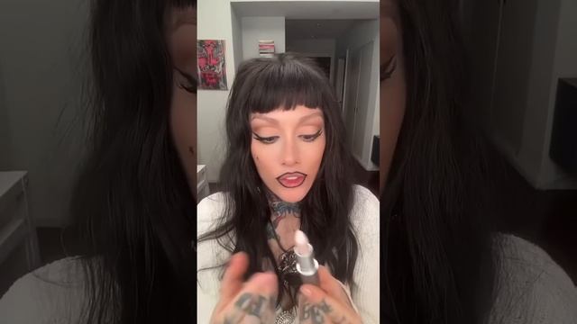 Do we need to bring frost lipsticks back?!