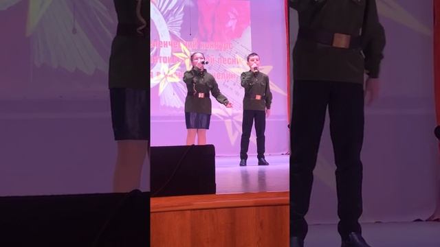 «За победу!» Приймак Евгений, Чепрасова Валерия «С дедом на парад»