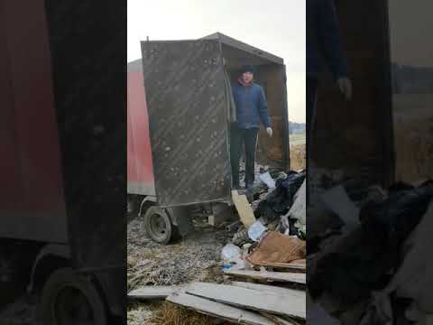 Пойман с поличными. Бывший участковый поймал 'черного мусорщика' на поле в Левково