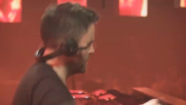 Stromae - Alors On Danse Vs Gareth Emery (VJ Romanovski)