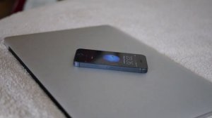 Wireless charging iPhone and iPad with a MacBook