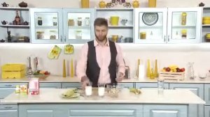 Wellness by Oriflame -  Мужчина на кухне -  Банановый смузи