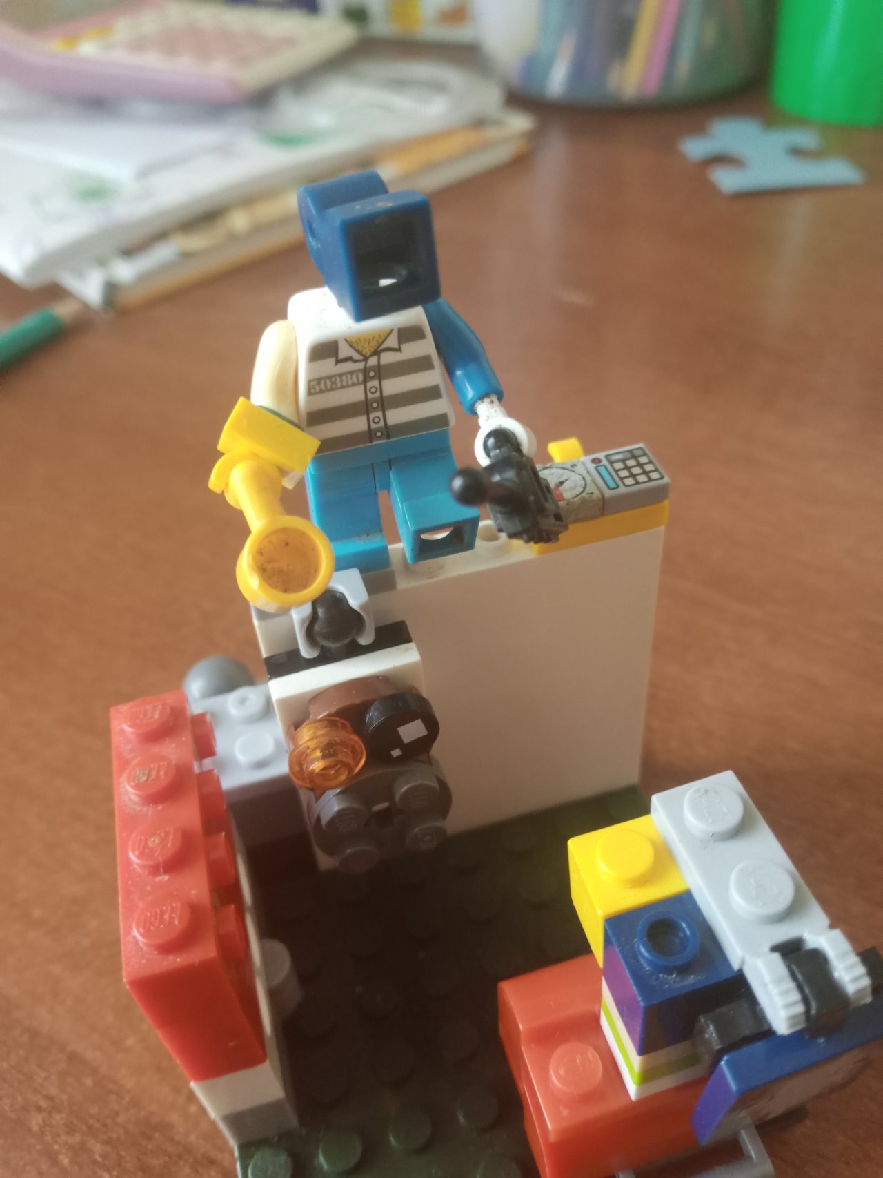 Алиса угадывает скибиди мутанта