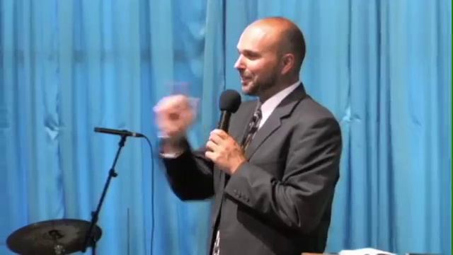 25.Судиться или не судиться - Проповедь Виталия Олийника..mp4