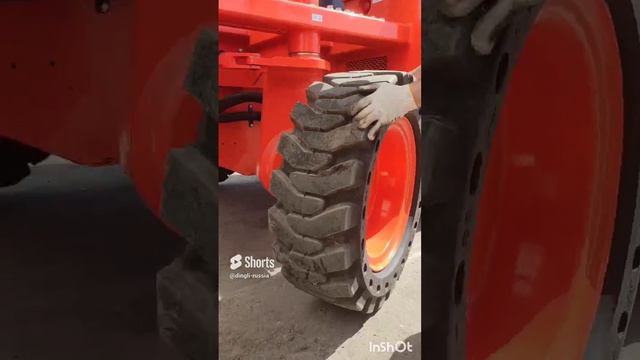 Смена положения колеса на JCPT2223RTB после разгрузки из контейнера при подготовке к работе.