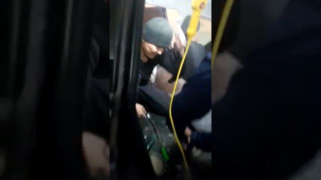 Как можно снять топливоприемник с бака крузвк 200 дизель без снятия бака.
