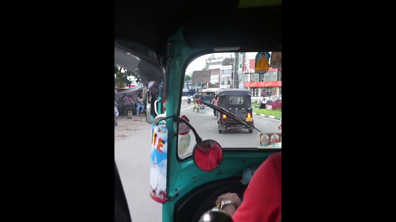 Тук-тук  в Шри-Ланке #Shorts