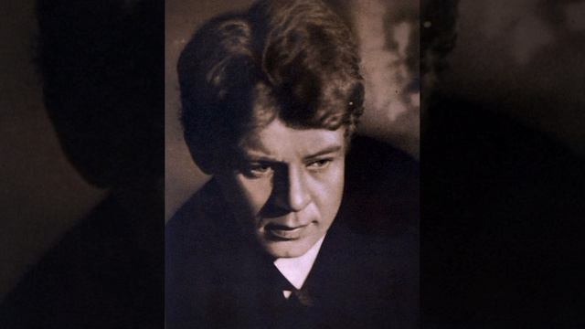 Сергей Есенин - "Несказанное, синее, нежное...".mp4