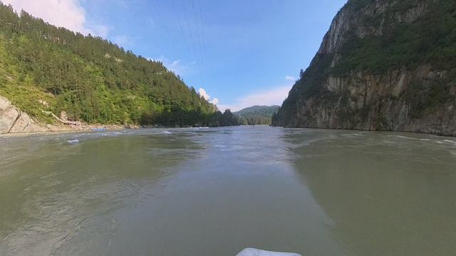 на моторке на катуни