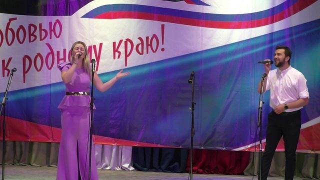 Букет из белых роз