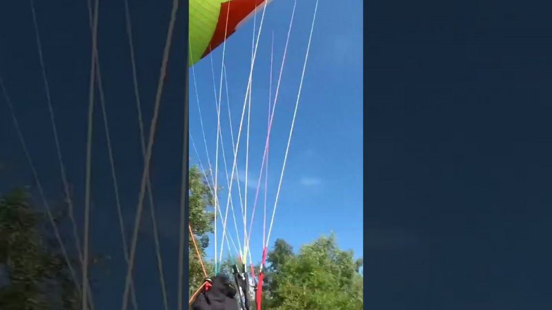 Посадка на дорогу в тайге #paragliding #горы