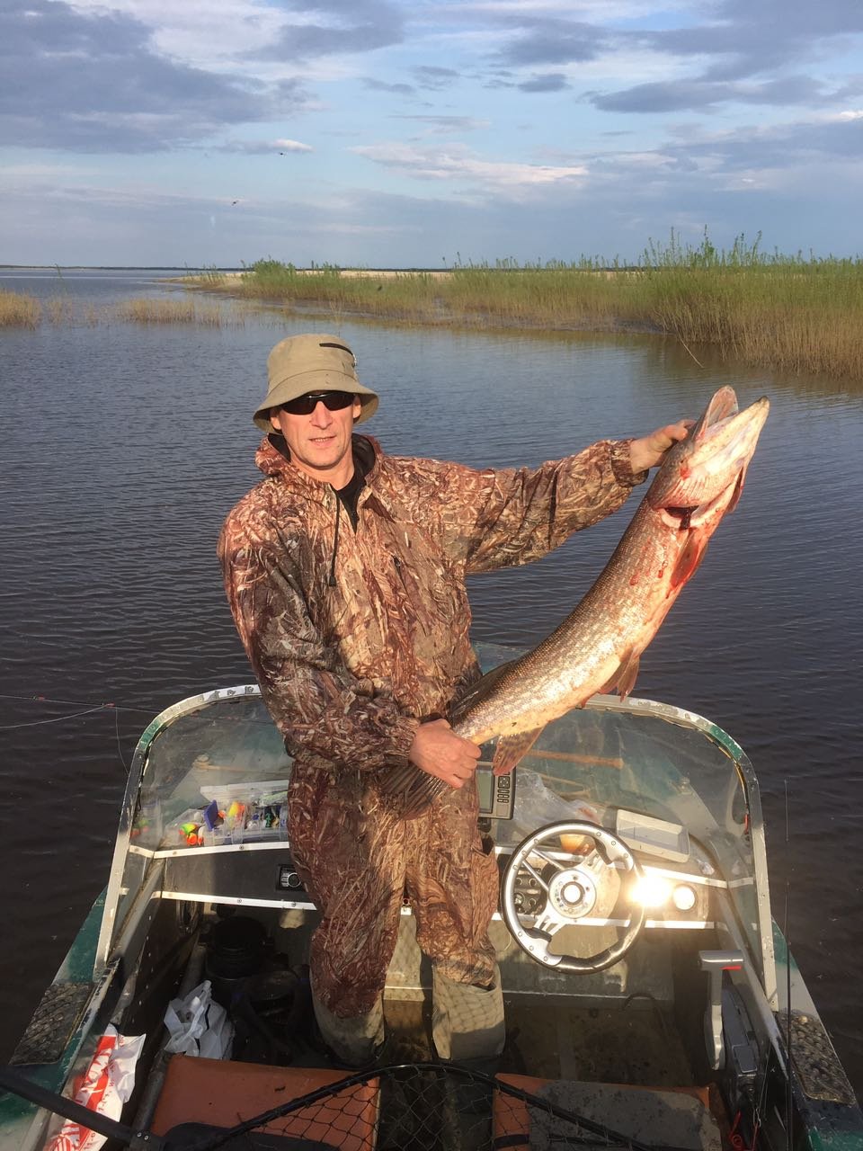 Рыболовные сюжеты часть 1