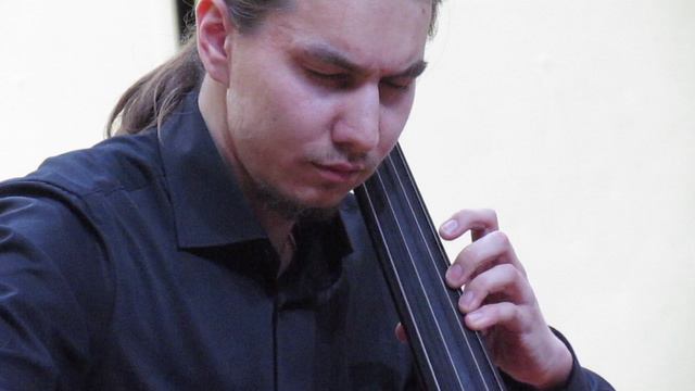 соло на контрабасе. павел никаноров