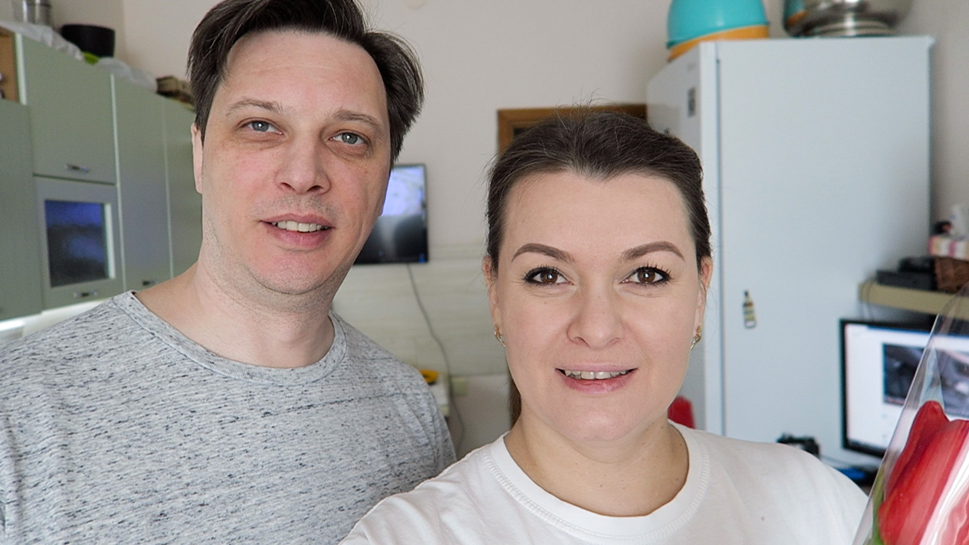 Поздравляем сердечно наших зрительниц с 8 марта!