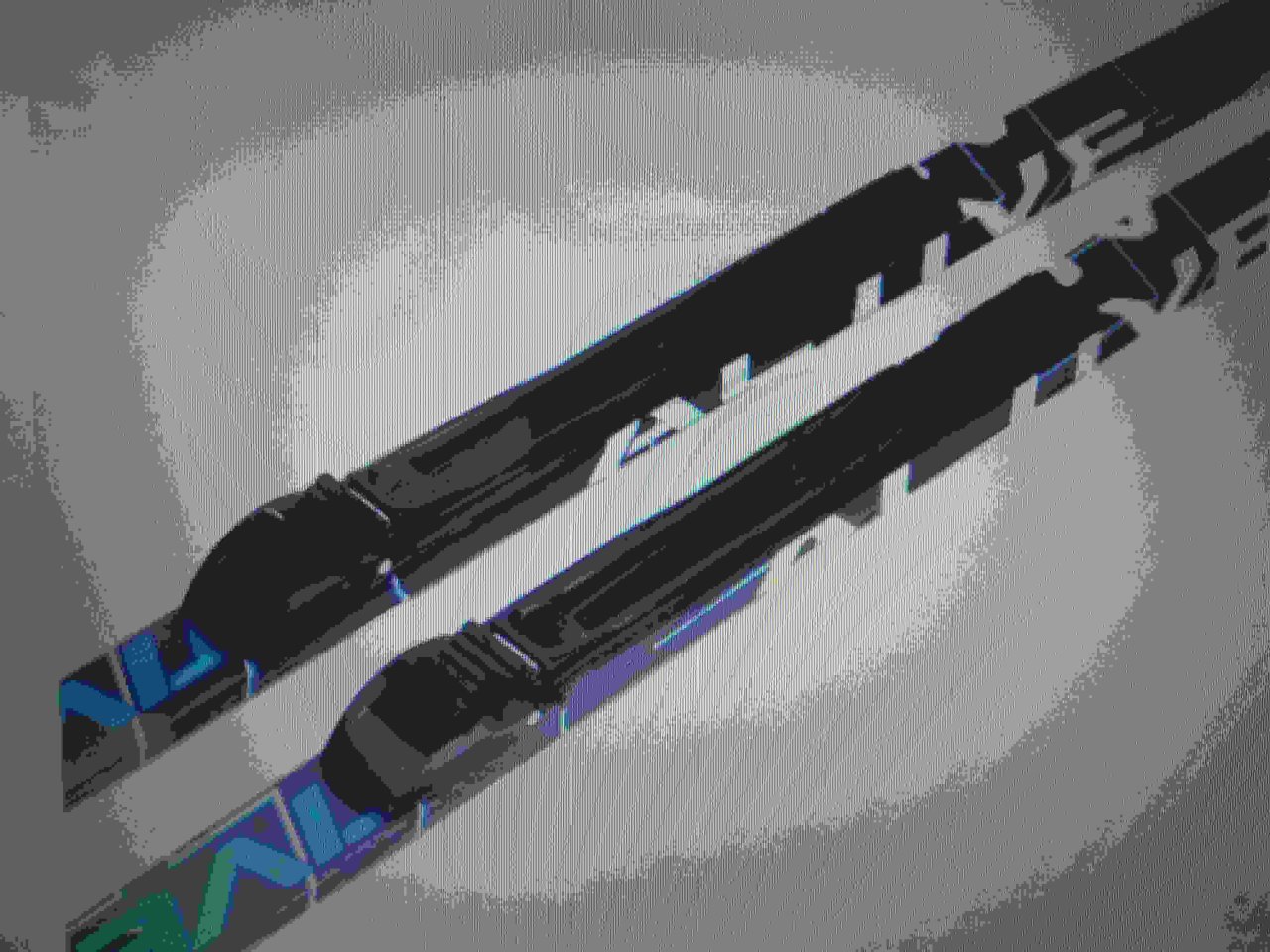 Легко. Установка крепления NN75, NNN на лыжи.Сможет даже школьник.