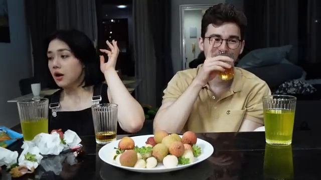 правда или выпивка * неудобные вопросы* - TheBrianMaps
