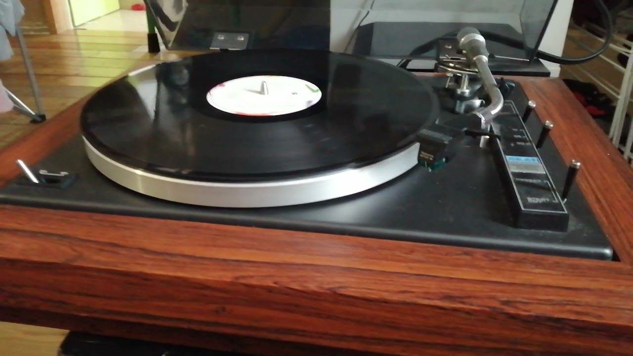 AKAI AP-004D