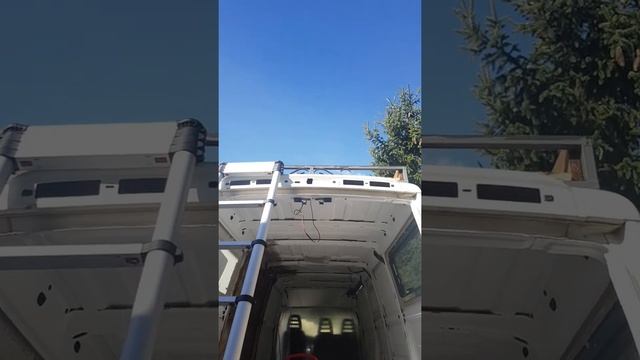 BREVE - Caméra de recul : Démontage des baguettes avant installation