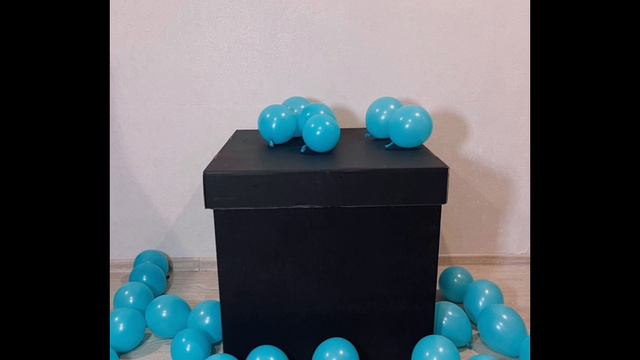 Коробка-сюрприз с мини-шарами "Тифанни"