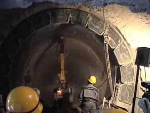 Демонтажный робот Brokk 180. Ремонт вращающейся печи на цементном заводе