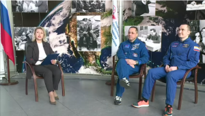 Послеполётная пресс-конференция экипажа "Союз МС-19"