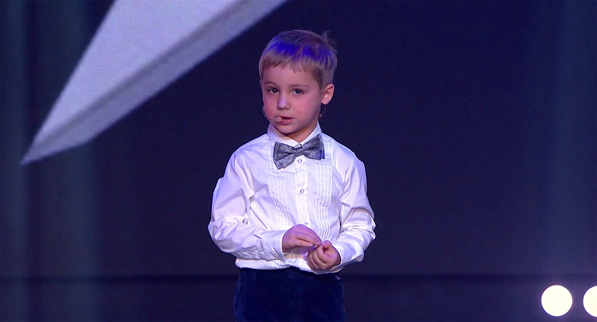 Deni Boom (Денис Бунин) — "Хомячок" школа Аллы Пугачевой