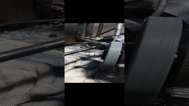 шлифовка клапана на токарном