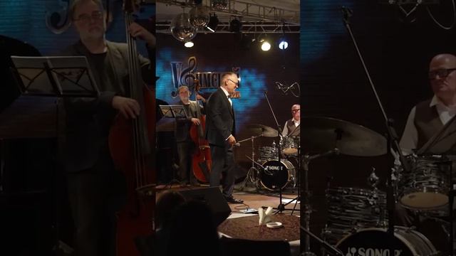 в Уфимском джаз-клубе. Джаз Замечательных Людей