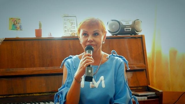 Юмор вопросы о школе  концерт ко дню учителя 2018г  11кл 18 школа г Северодонецк выпуск 2019г