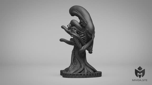 Alien bust