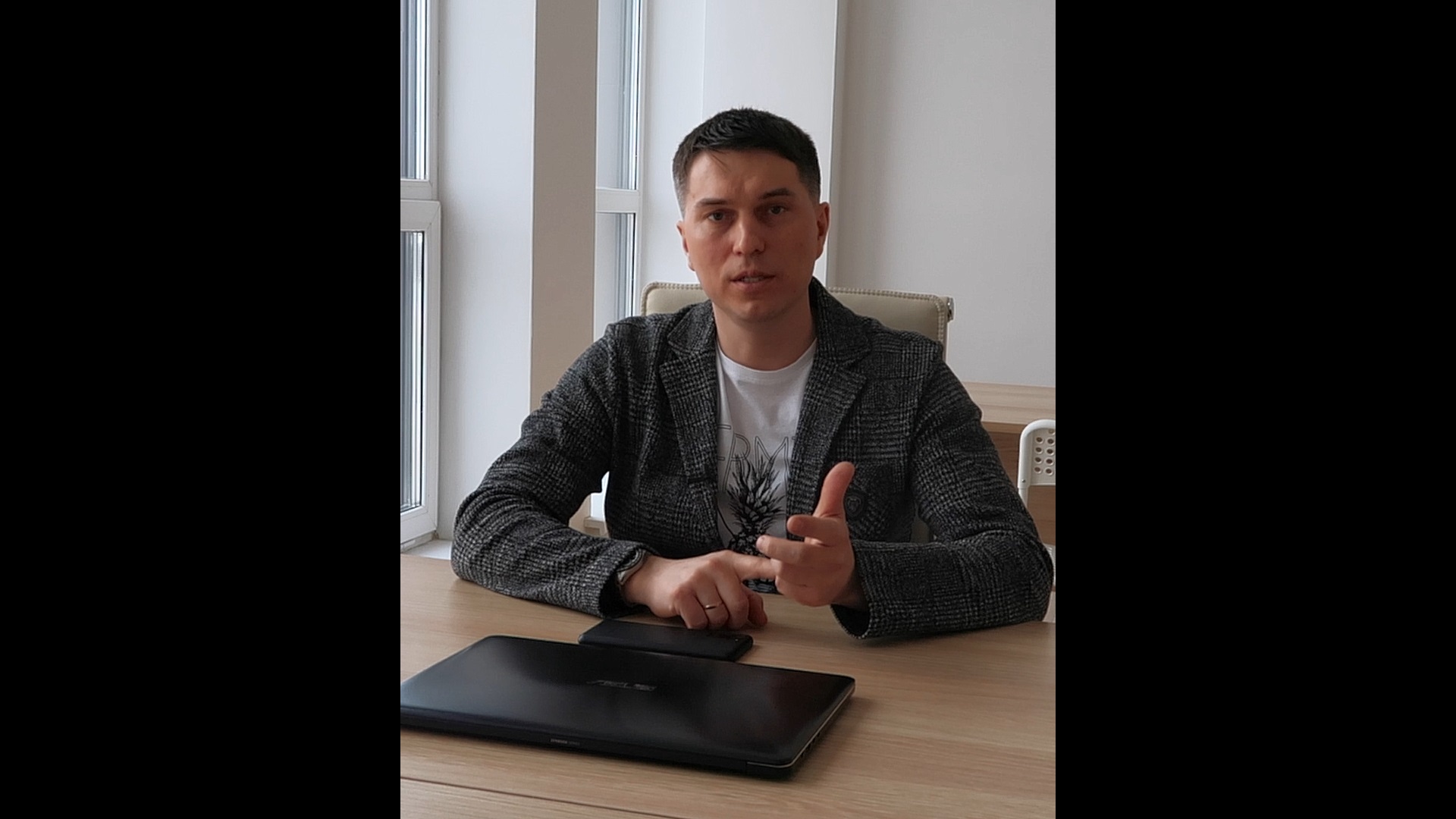 Shorts. Финансовая грамотность. ДОХОДЫ и РАСХОДЫ. Возьмите их под контроль. ВЫ УМНЫЕ! ВЫ СПРАВИТЕСЬ!