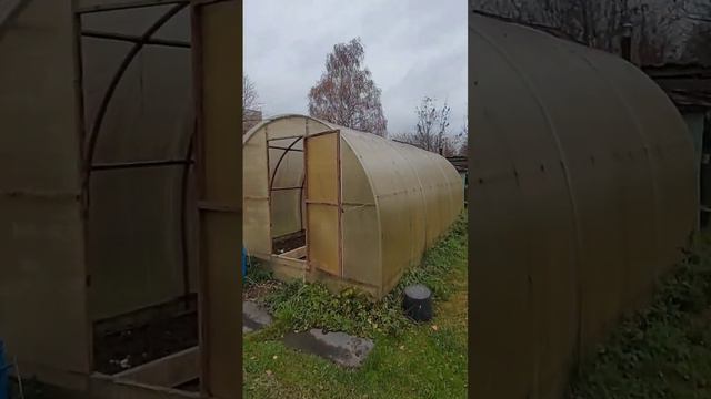 Если зимой снегом проломило теплицу не расстраивайтесь её можно легко своими руками починить