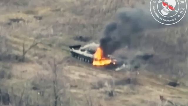 Вражеская БМП после поражения российским дроном красочно сдетонировала.#shorts#