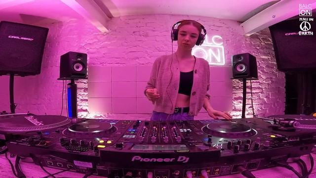 ANABELLE@BalcON#006 05-05-2022.mp4