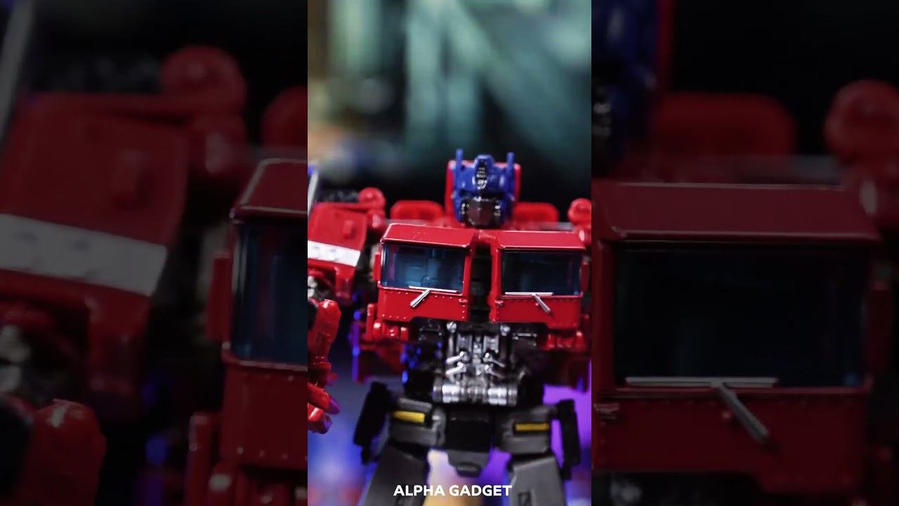 Робот-трансформер Оптимус Прайм (Optimus Prime) 18 см #shortsvideo #трансформеры #transformers
