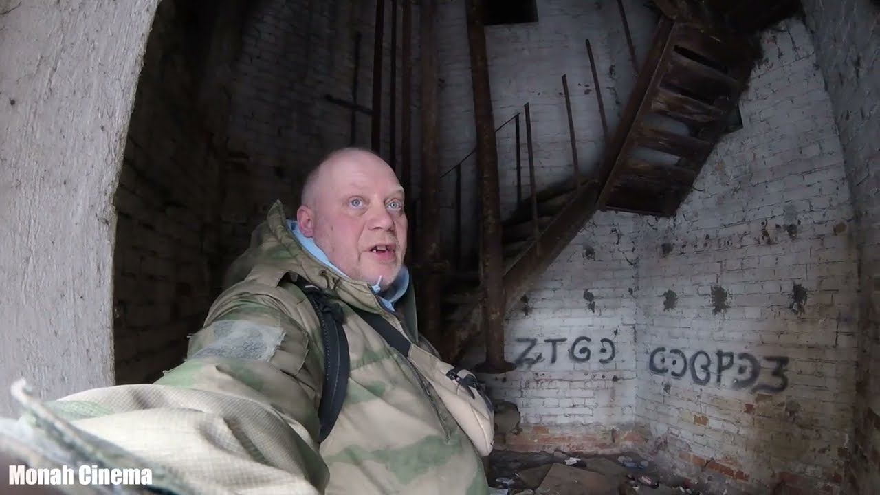 Заброшенная водонапорная башня на месте бывшей центральной усадьбы совхоза Нагорное