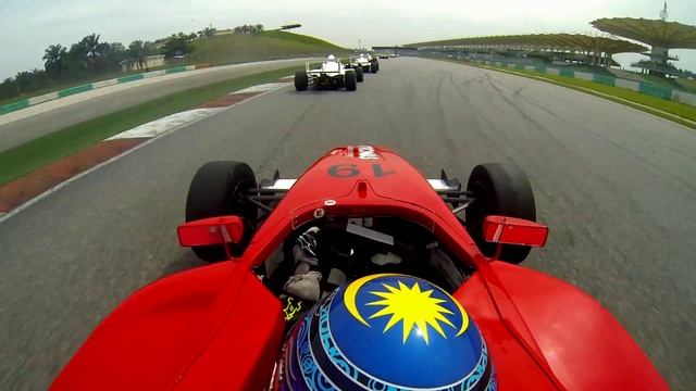 AsiaCup Series - DRIVE ONE LAP WITH SHELVAN - Is Formula 1 Your Dream?