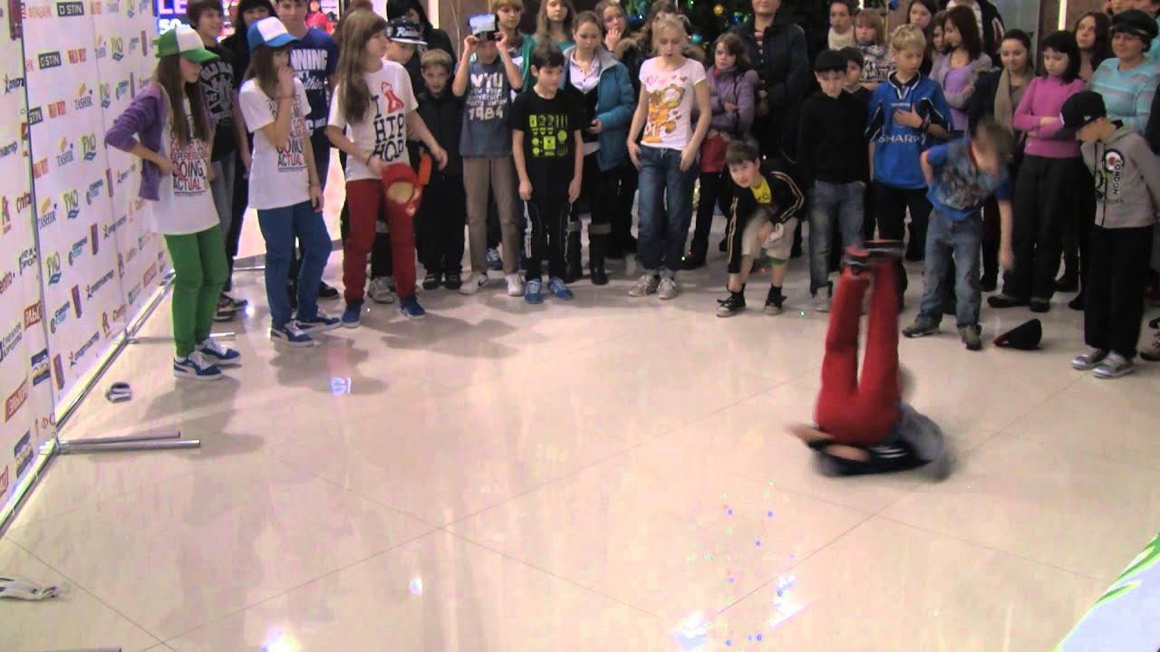 Good Foot в ТРЦ РИО - Magic dance (17:10 28.12.2012)