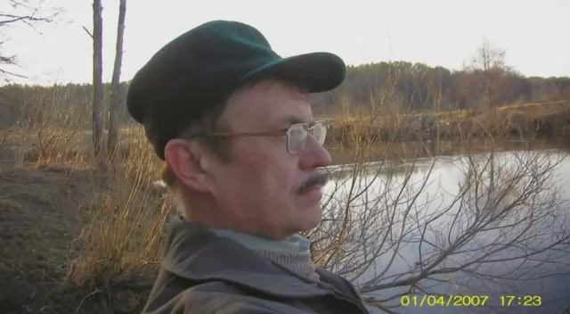 2007 04 01 Я и Грицина Сергей 1 апреля выбрались порыбачить на Друть.mp4