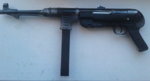 МП 40 (ошибочно шмайсер)