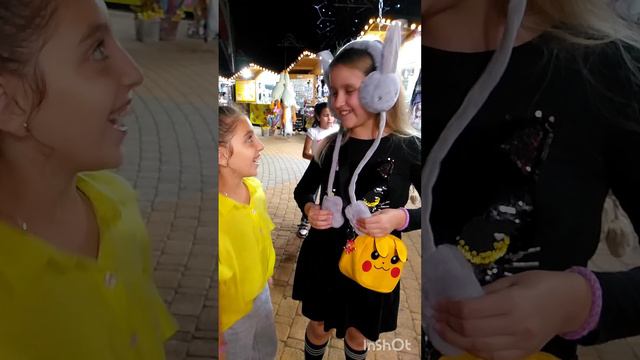McMeow гуляет с подругами после Сочи парка ⭐😻⭐